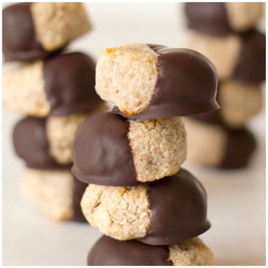 Chocolate Banana Coconut Macaroons • Endurance on 8th Health Centre